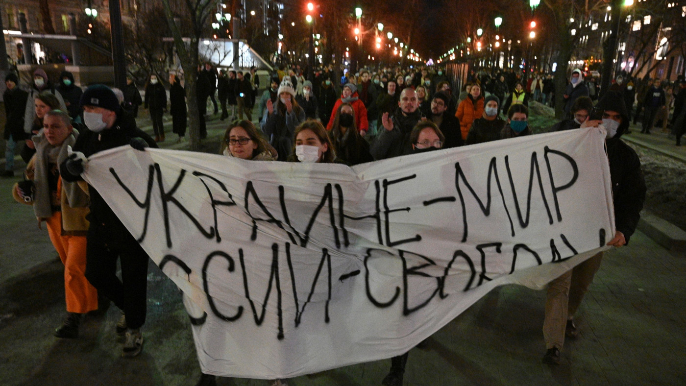 Estrategias y luchas anarquistas contra la guerra en Ucrania y Rusia ...